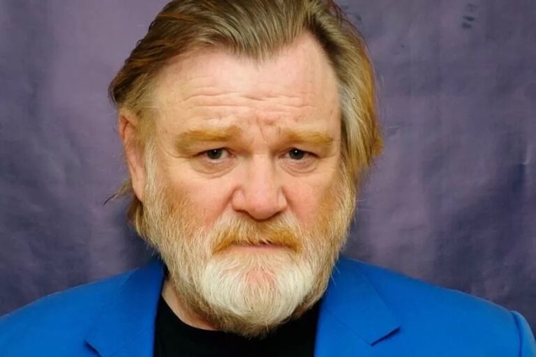Brendan Gleeson Nel Cast Di Spider Noir Lo Spazio Bianco